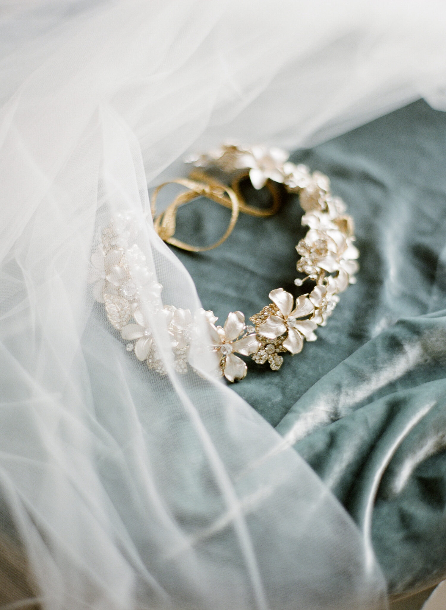 This Irish Wedding Feels Like a Scene from a Romance Novel